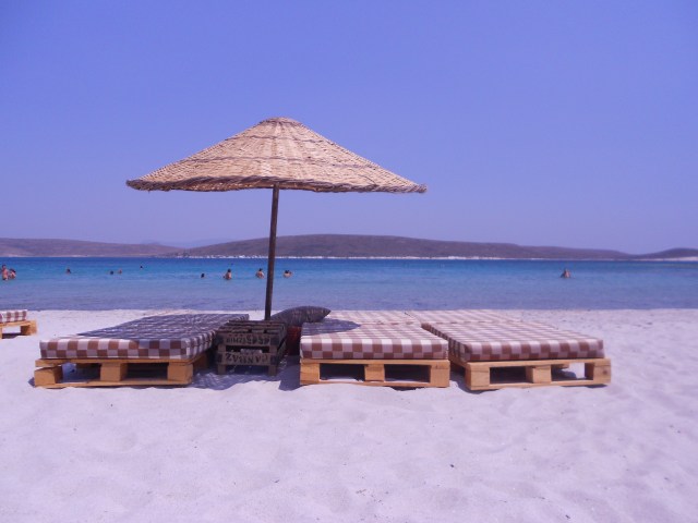Alaçatı Kum Beach | Kika's world